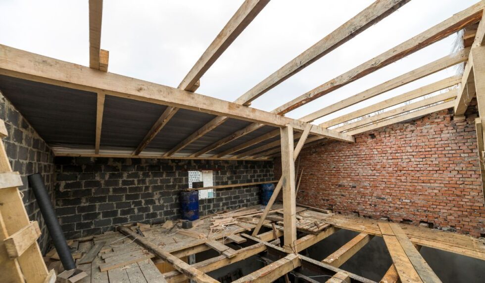 A Comprehensive Guide to Temporary Roof Scaffolding and its Benefits ...